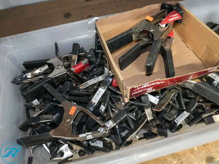 Tray of Metal Spring Clamps - Roller Auctions