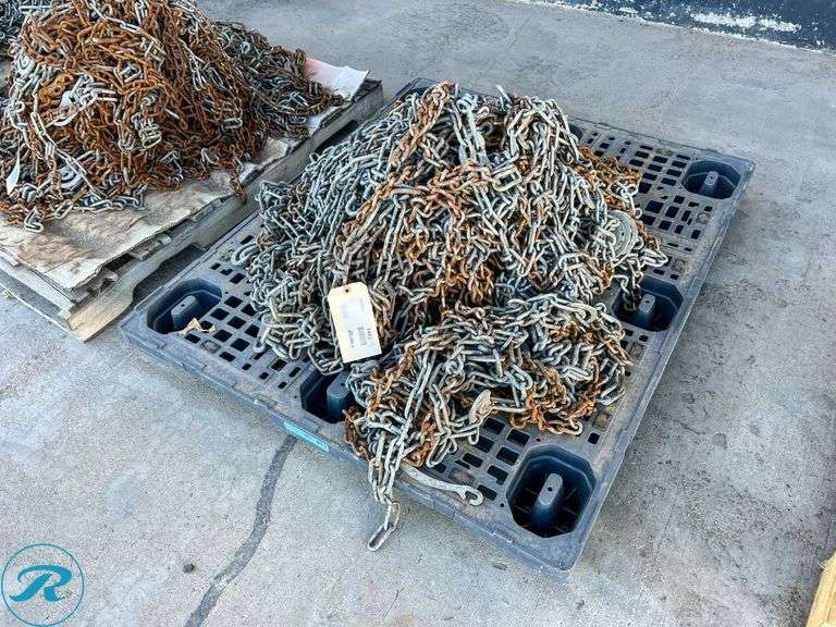Pallet of Semi Tire Chains, 20 chains to a pallet - Roller Auctions