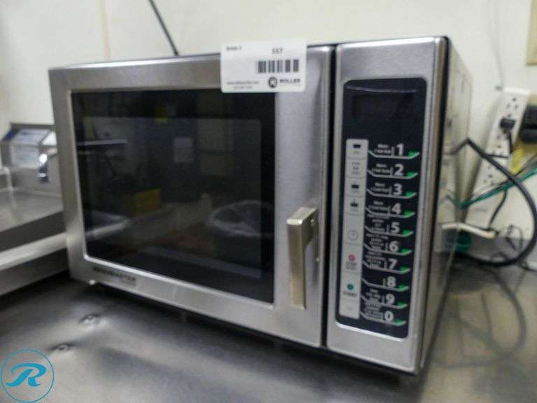 Menumaster RFS12TSW Microwave Oven - Roller Auctions
