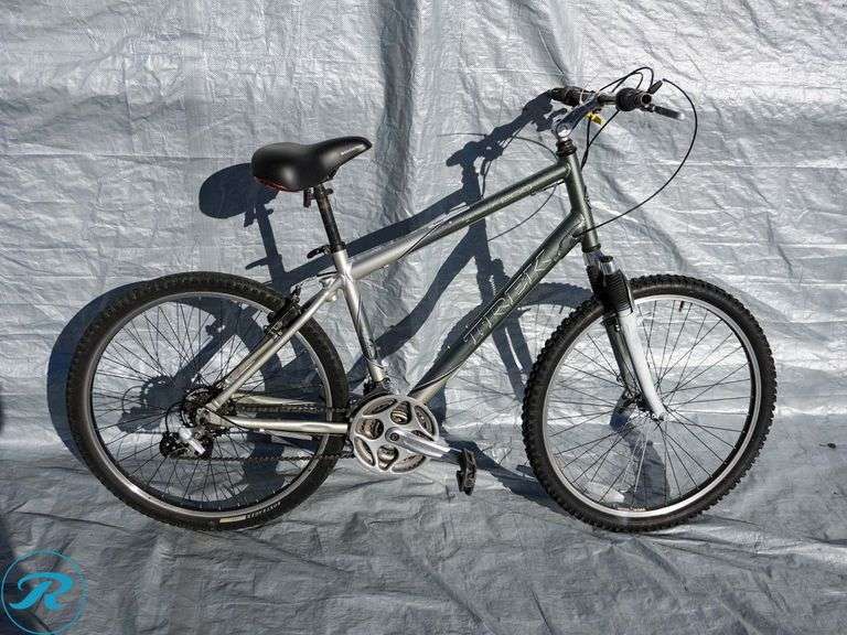 Trek Navigator 200 Front Suspension Mountain Bicycle - Roller Auctions