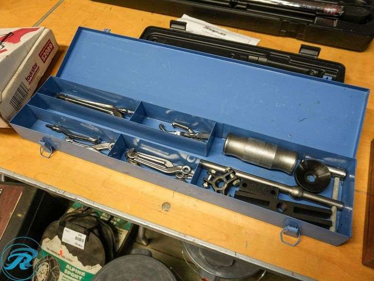 Universal Pull Kit - Roller Auctions