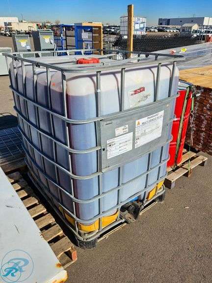 275-Gallon Poly Tank of Transgard Multi Vehicle HV ATF - Roller Auctions