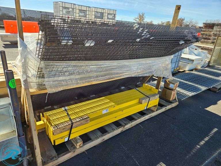 Husky Rack Wire Protective Fence Barrier for Equipment With Shelves ...