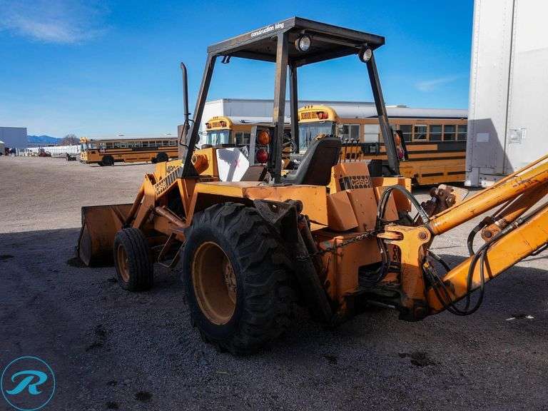 Case 480C Loader/Backhoe - Roller Auctions