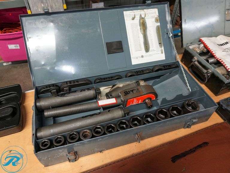 Swench 750 Wrench and Socket Set - Roller Auctions