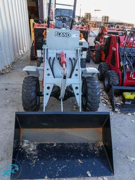 New Fland FL45 Ride On Mini Loader - Roller Auctions