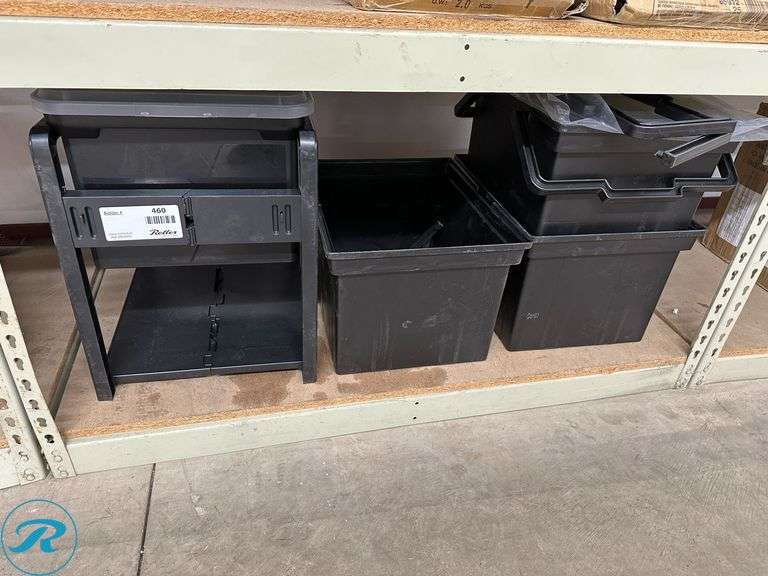 Plastic Containers - Roller Auctions