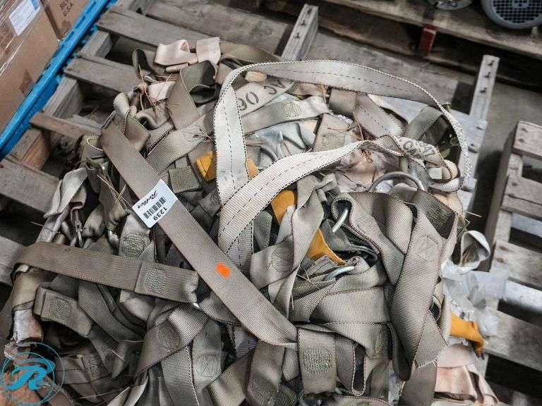 Pallet of Safety Belts - Roller Auctions