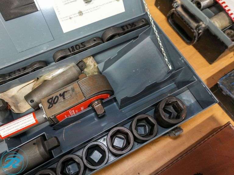 Swench 750 Wrench and Socket Set - Roller Auctions
