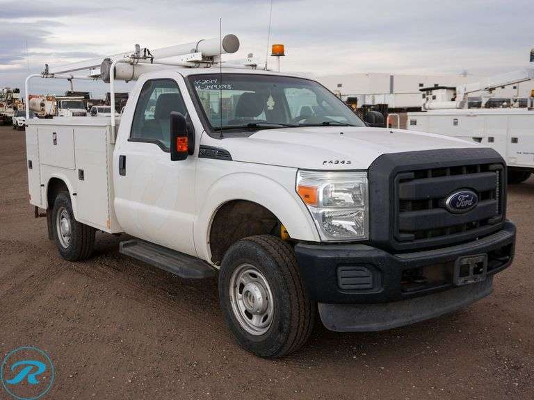 2014 Ford F350 Super Duty XL 4WD Utility Truck - Roller Auctions