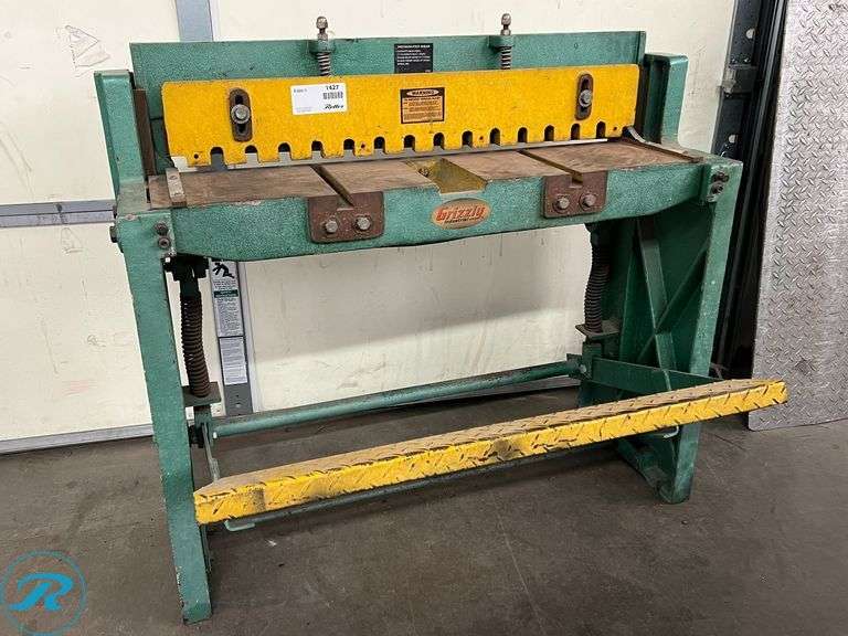 Grizzly 37" Precision Foot Shear, Mild Steel Capacity, 16Ga - Roller ...