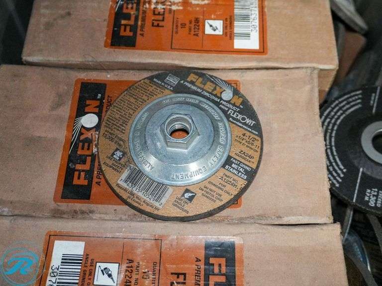 Tray of 4.5" Grinding Discs - Roller Auctions