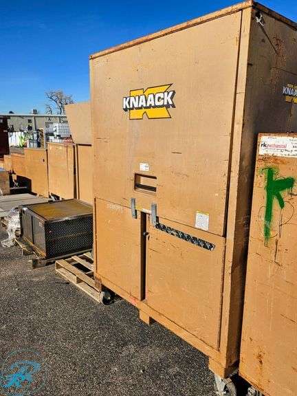 Knaack 119 Jobsite Field Office on Casters - Roller Auctions