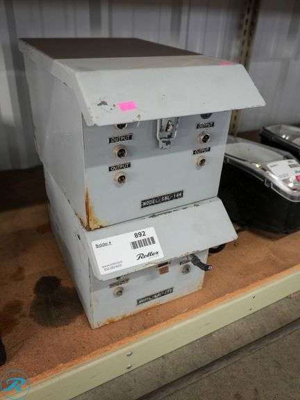 (2) Electrical Boxes - Roller Auctions