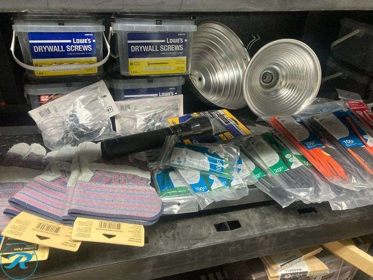 New- Handyman Kit (27 pcs) - Roller Auctions