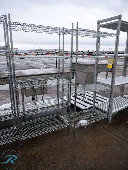 (2) Wire Racks; 4 and 5-Tier - Roller Auctions