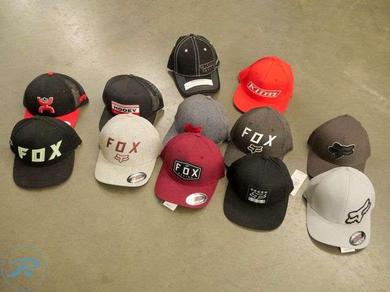 Tray of (12) Hats: Fox and Hooey - Roller Auctions
