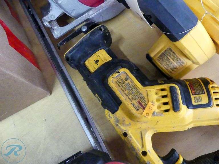 DeWalt DCE100 Blower, DCS367 Reciprocating Saw And DCS570 7.25 ...