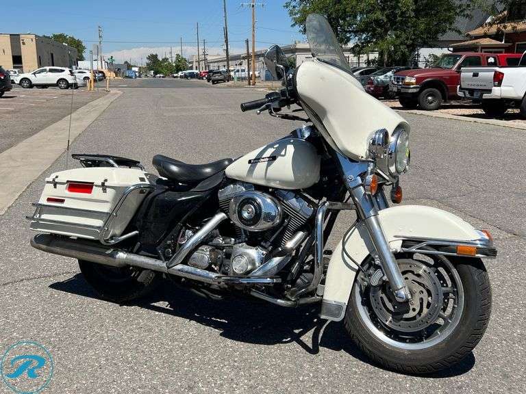 Western Motorcycle Escorts - Roller Auctions