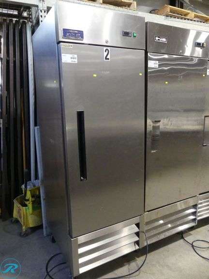 Arctic Air AF23 Single Door Reach In Freezer on Casters - Roller Auctions
