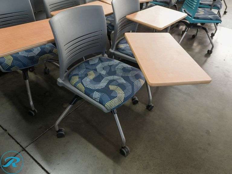 (5) KI 686631 Mobile Tablet Chairs - Roller Auctions