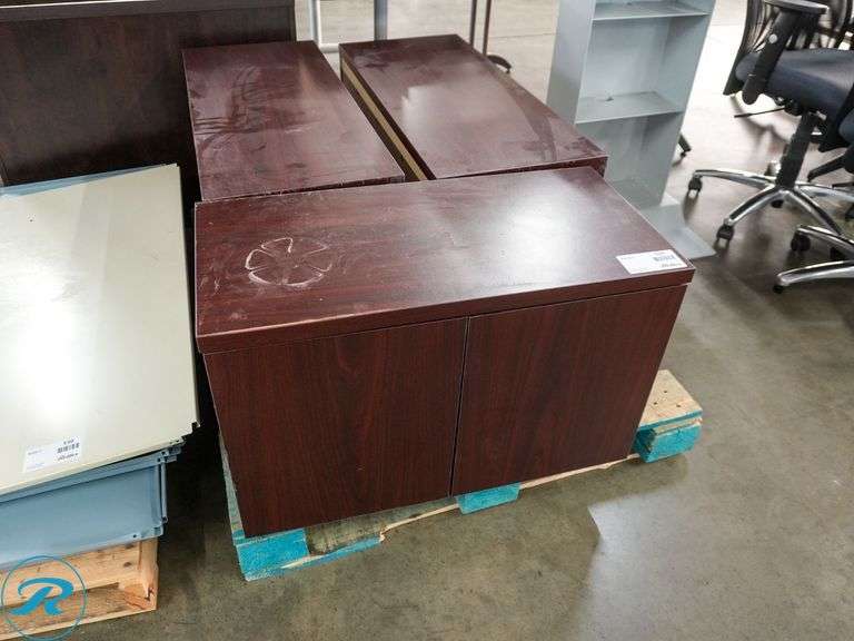 (3) Upper Hanging Cabinets - Roller Auctions