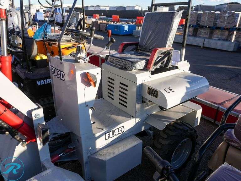 New 2024 Fland FL45 Mini Wheel Loader - Roller Auctions