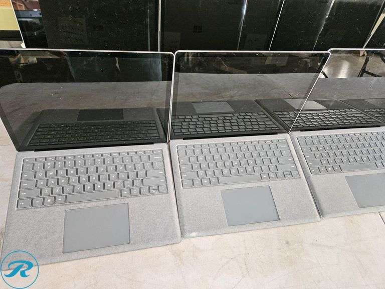 (10) Microsoft 1867 Touchscreen Laptops - Roller Auctions