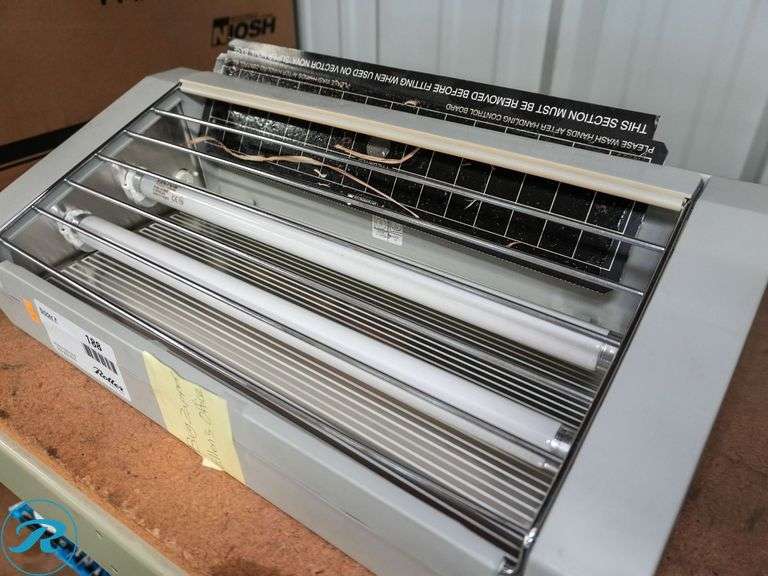 Vector System 6J15 Electronic Flytrap - Roller Auctions