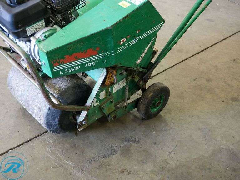 2000 Ryan Aerator - Roller Auctions