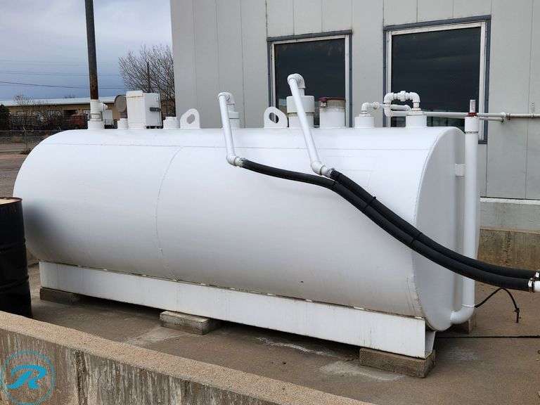 Single Walled Waste Oil Tank, 2,000 Gallon Capacity - Roller Auctions