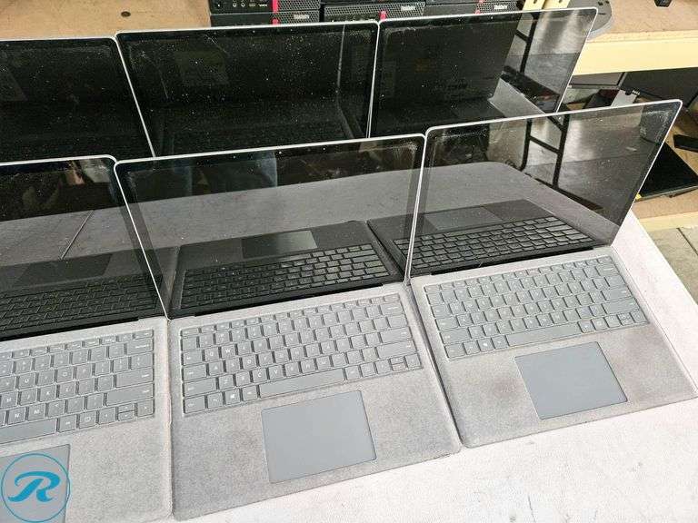 (10) Microsoft 1867 Touchscreen Laptops - Roller Auctions