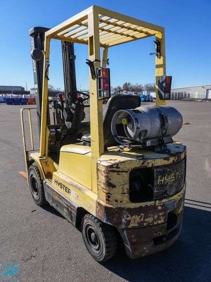 Hyster H35XM Forklift - Roller Auctions