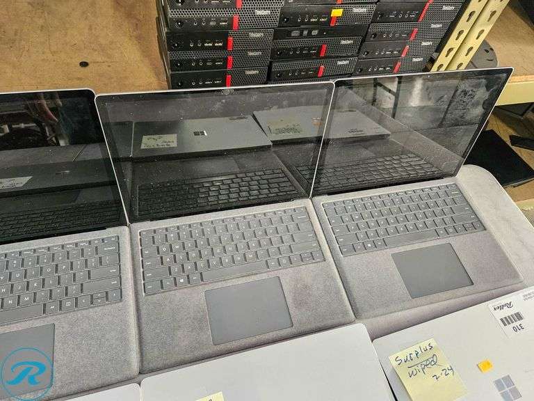 (10) Microsoft 1867 Touchscreen Laptops - Roller Auctions