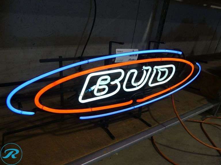 Bud Neon Light - Roller Auctions