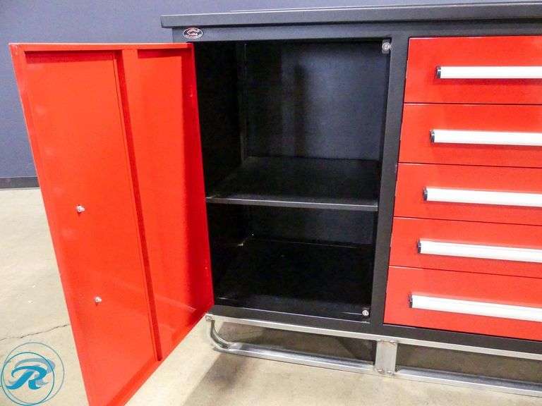 New Chery 15-Drawer Metal Workbench w/ (2) Cabinets, 9' 5" Long ...