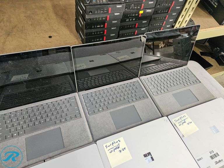 (10) Microsoft 1867 Touchscreen Laptops - Roller Auctions