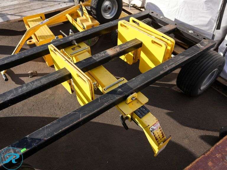 Penetrator 40620-B Mobile Fall Protection System - Roller Auctions