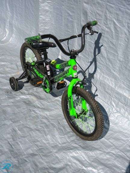 Schwinn Piston Children’s Bicycle with Training Wheels, Green and Black ...