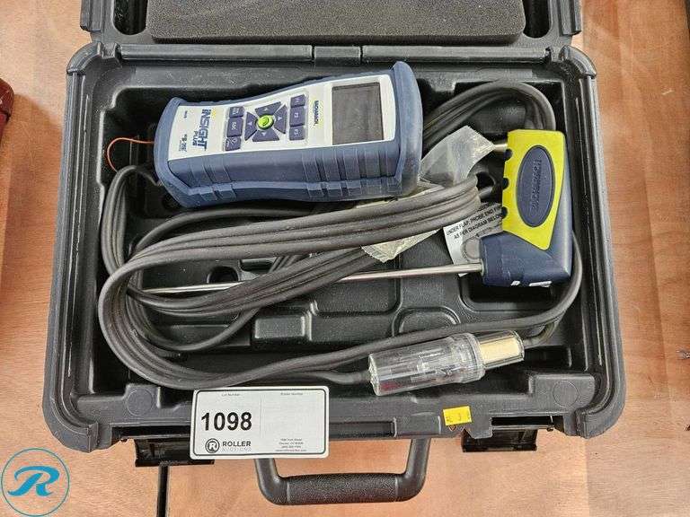 Bacharach Fyrite Insight Analyzer in Carrying Case - Roller Auctions