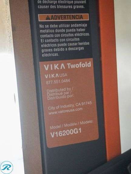 VIKA Twofold V16200G1 Workbench with Integrated Power Outlets - Roller ...