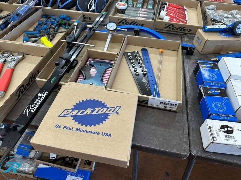 (2) Trays of Park Tools - Roller Auctions