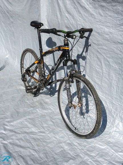 Felt 920 Mountain Bike with Front Suspension - Roller Auctions