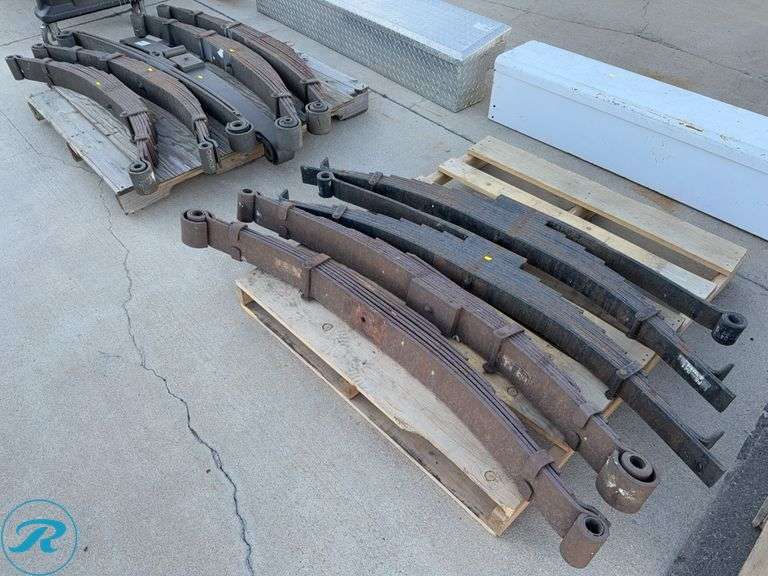 (2) Pallets of Heavy-Duty Steel Leaf Springs - Roller Auctions