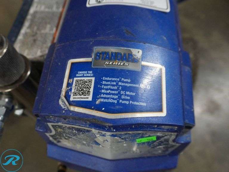 Graco 695 Paint Sprayer with SmartControl and BlueLink System - Roller ...