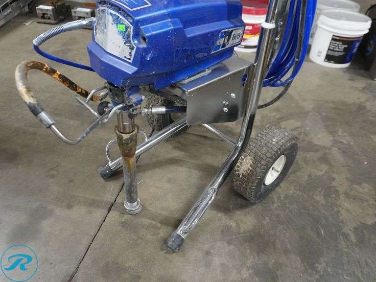 Graco 695 Paint Sprayer with SmartControl and BlueLink System - Roller ...