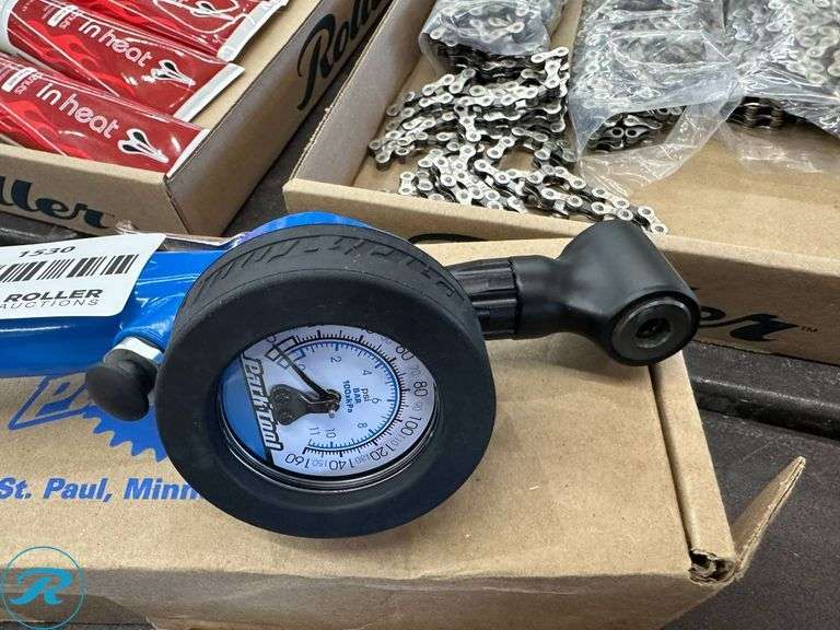 (2) Park Tool INF-2 Shop Inflators - Roller Auctions