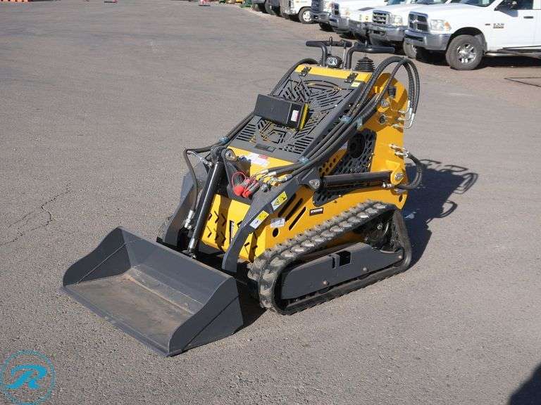 New 2025 SD Lanch SDLL60 Crawler Skid Steer Loader - Roller Auctions