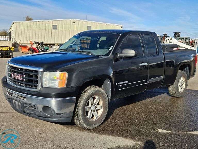 2009 GMC Sierra 1500 4WD Super Cab Pickup - Roller Auctions
