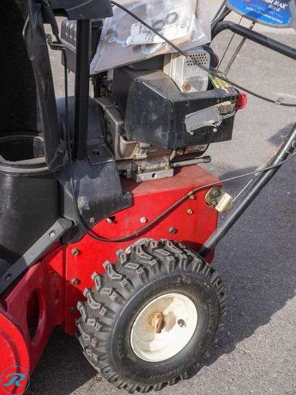 Toro Power Max 826 LE Snow Blower - Roller Auctions